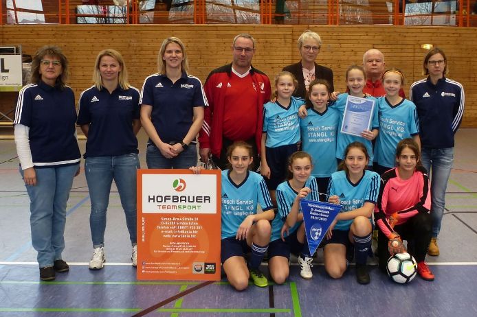 FC Ruderting triumphiert bei der Bezirks-Hallenmeisterschaft der Frauen | BFV