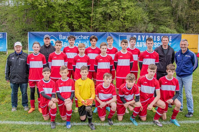 FC Dingolfing neuer C-Junioren BauCup Pokalsieger 2021/22 | BFV