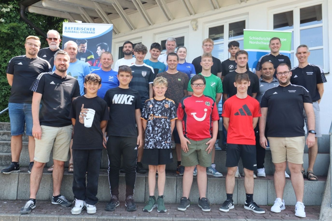 Bezirk Schwaben: SRG Nordschwaben 18 neue Schiedsrichter ausgebildet | BFV