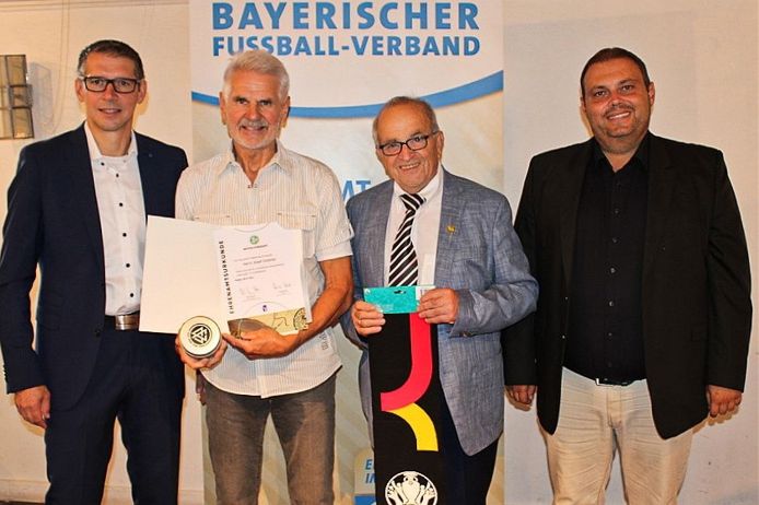 Ehre wem Ehre gebührt - DFB-Sonderehrung für Josef Grebner FC ...