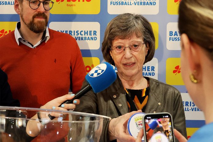 LOTTO Bayern Hallencup und die JOBRAD® Bayerische Hallenmeisterschaft ...