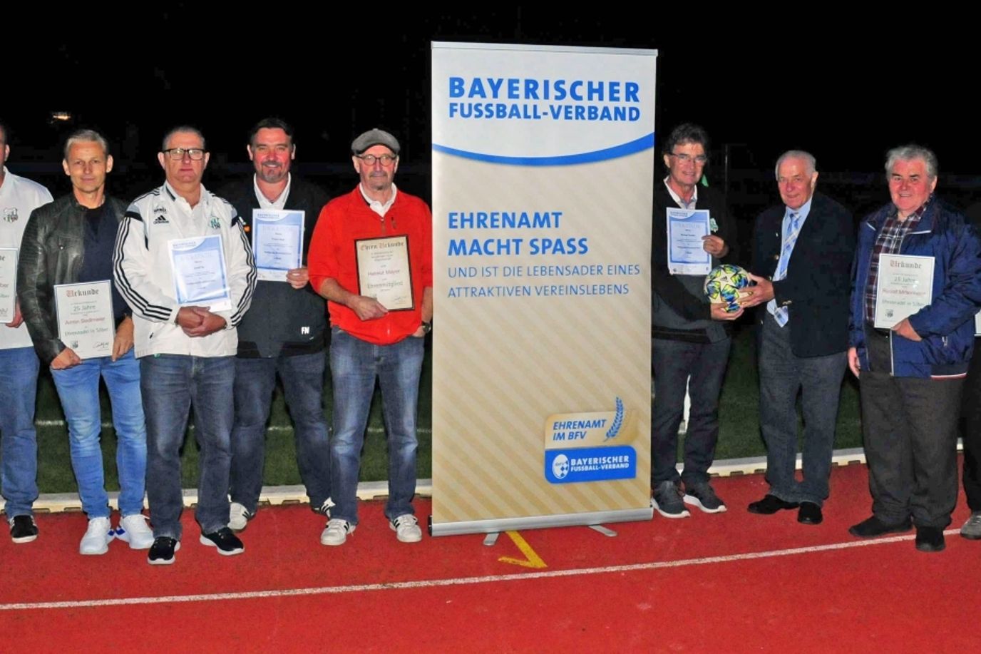 Ehrungen am Ehrenabend der SpVgg Osterhofen | BFV