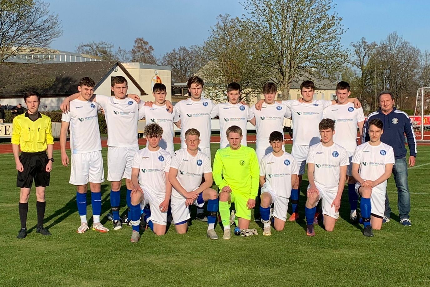 FC Dingolfing neuer A-Jugend Kreispokalsieger 2021/22 | BFV