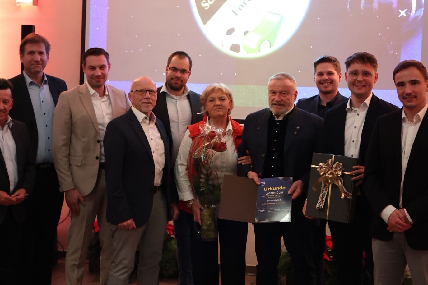 Ehrungen und Gemeinschaft: Weihnachtsfeier der Schiedsrichtergruppe ...