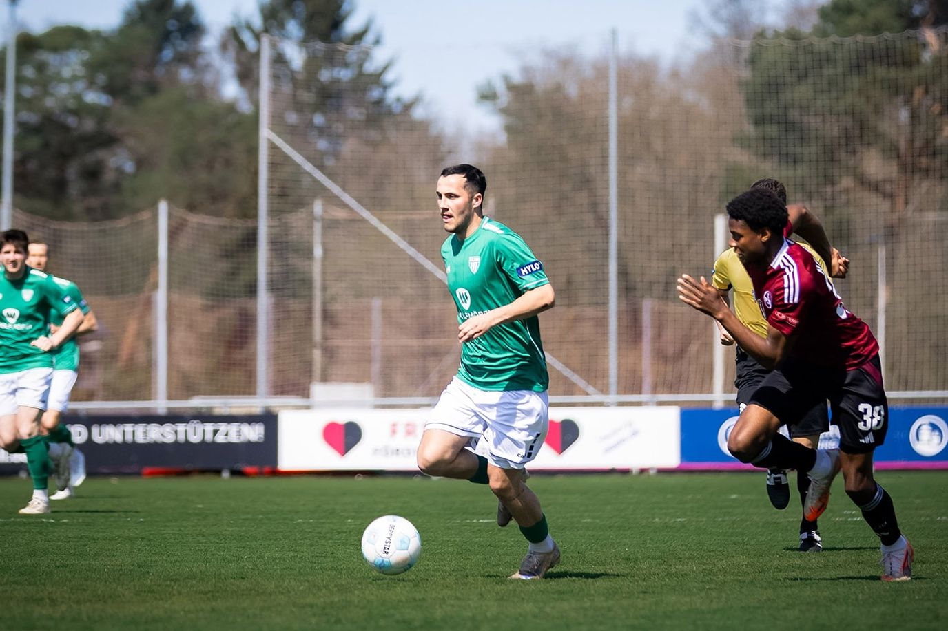 1. FC Schweinfurt 05 bindet Nils Piwernetz bis 2027 | BFV