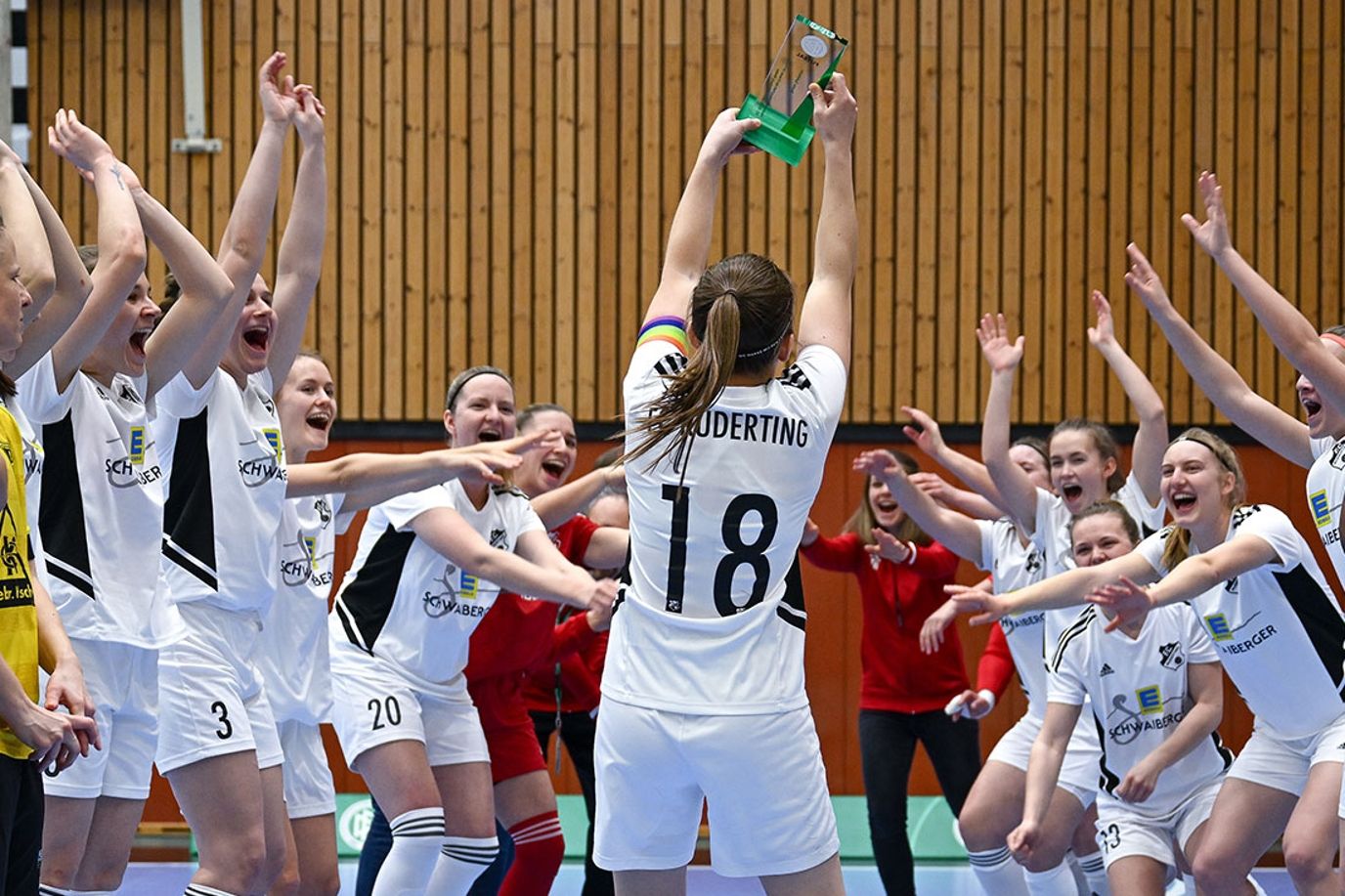 Bronze für Frauen des FC Ruderting bei Deutscher Meisterschaft | BFV